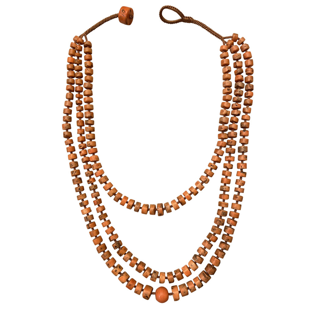 Elevated Vintage Amulet – Jewels